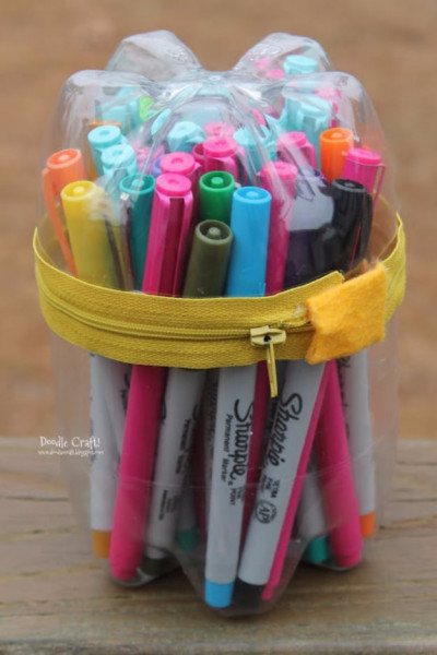 31 DIY Projects Made With Plastic Bottles - DIY Joy