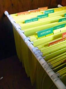 31 DIY Hacks For Using Tension Rods In The Home