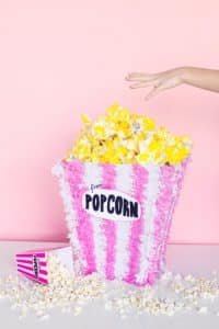 32 Easy DIY Decor Ideas for Backyard Parties