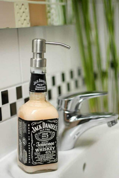 34 DIY Soap Dispensers Your Home Needs - DIY Joy