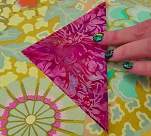 Learn To Sew A No Pattern Prairie Points Table Runner - DIY Joy