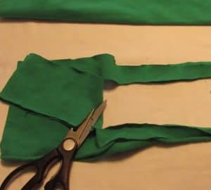 How To Make A Safety Mask From A T-Shirt - DIY Joy