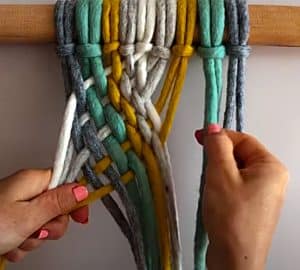 How To Make A Continuous Weave Macrame - DIY Joy