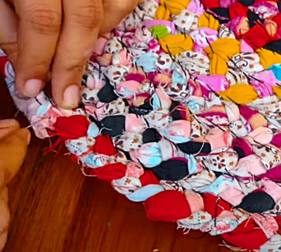 Turn Old Clothes Into A Woven Doormat - DIY Joy