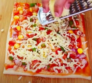 Mini Pizza Squares Recipe - DIY Joy