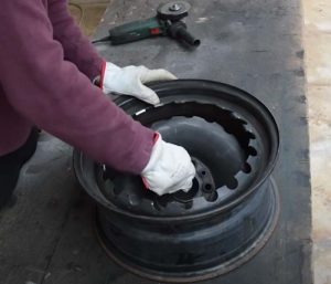 Turn Old Tire Rims Into A DIY Stove - DIY Joy