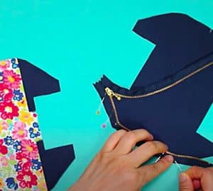 How To Sew An Open Wide Zipper Pouch - DIY Joy