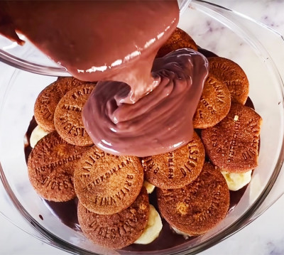 No-Bake Chocolate Biscuit Pudding Recipe - DIY Joy