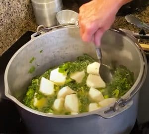 Paula Deen's Turnip And Mustard Greens Recipe - DIY Joy