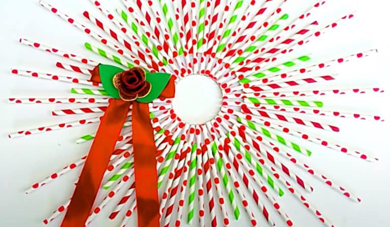 How To Make A Straw Christmas Wreath - DIY Joy