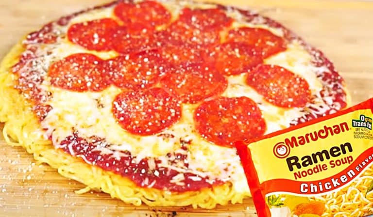 $2 Ramen Pizza Recipe - DIY Joy