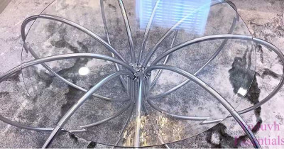 DIY High-End Coffee Table With Hula Hoops - DIY Joy