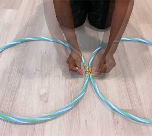 DIY High-End Coffee Table With Hula Hoops - DIY Joy