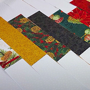 Christmas In July Candy Cane Quilt - DIY Joy