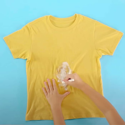 How To Remove Grease Stains With Chalk - DIY Joy