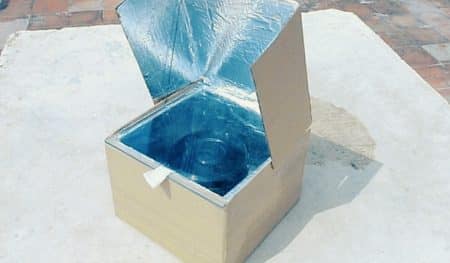Turn A Cardboard Box Into A Solar Oven - DIY Joy