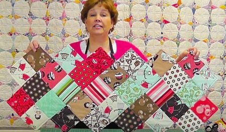 Zig-Zag Charm Pack Table Runner - DIY Joy