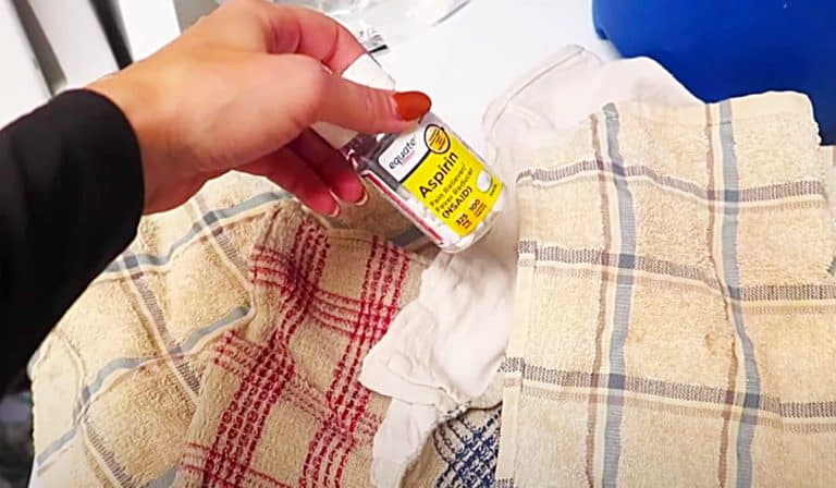 How To Whiten Clothes With An Aspirin - DIY Joy