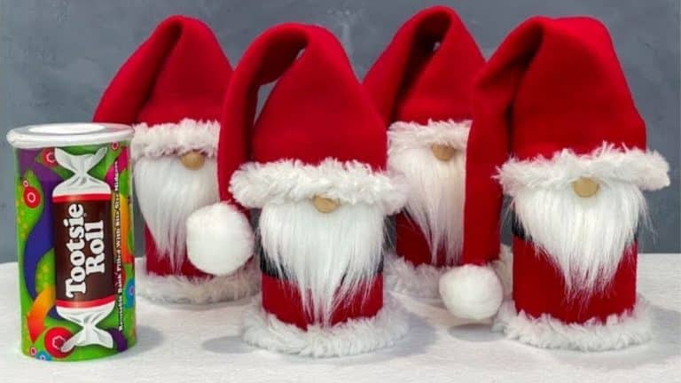 Last-Minute DIY Santa Gift Using Treat Containers - DIY Joy