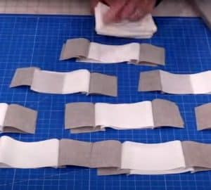How to Make a Quilt with 5 Squares - DIY Joy