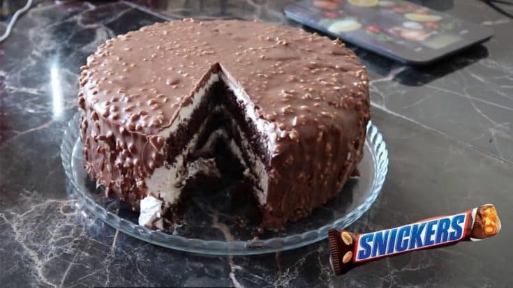 How to Make a Snickers Cake - DIY Joy