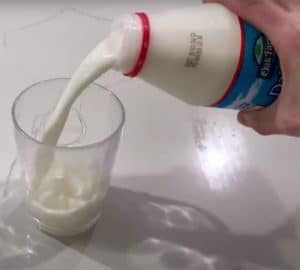 How to Freeze Milk Properly - DIY Joy