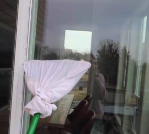 Homemade Inexpensive Glass Cleaner Recipe - DIY Joy