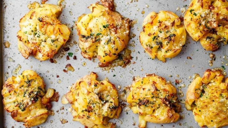 Crispy Garlic Butter Smashed Potatoes Recipe - DIY Joy