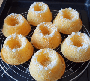 Easy Mini Orange Cake - DIY Joy