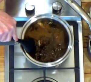 How To Make Poor Man's Cake - DIY Joy