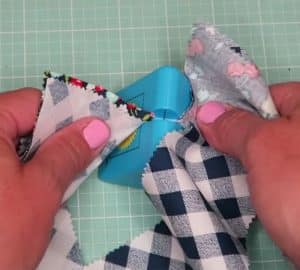 Easy Jelly Roll Rug Sewing Tutorial - DIY Joy