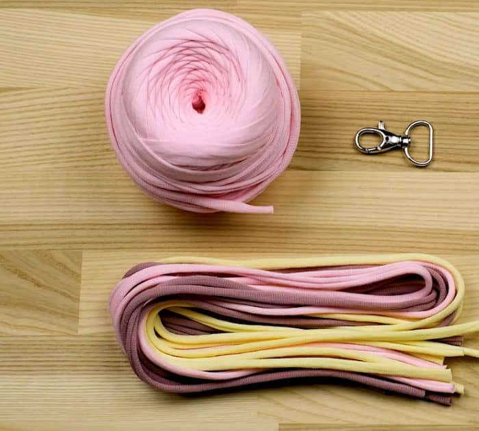 DIY Braided Keychain Tutorial DIY Braided Keychain Tutorial
