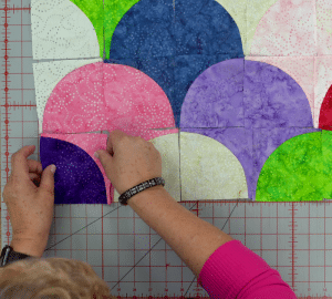 Easy & Simple Clamshell Quilt Tutorial - DIY Joy