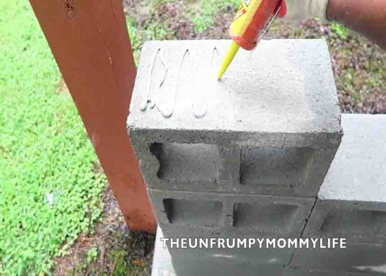 Easy Urban Chic Cinder Block Bench Tutorial - DIY Joy