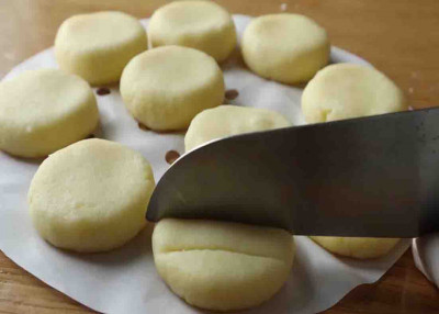 Quick And Easy Mashed Potato Cakes Recipe - DIY Joy