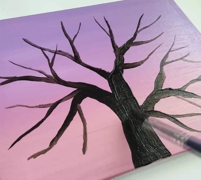 Tree Painting Trick Using A Stainless Steel Scrubber