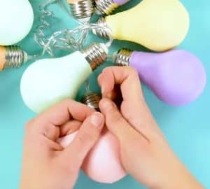 4 Simple DIY Projects Using Old Light Bulbs - DIY Joy