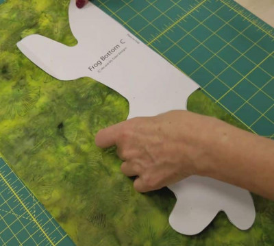 Simple Scrappy Frog Sewing Tutorial - DIY Joy
