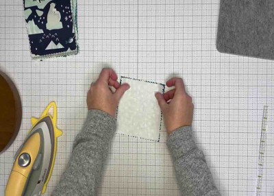 Charming Triangles Baby Quilt Tutorial - DIY Joy