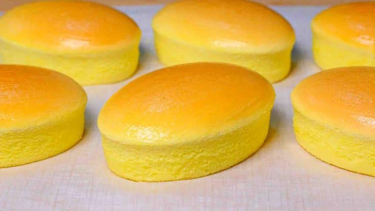 Soft Mini Souffle Cheesecakes Recipe - DIY Joy