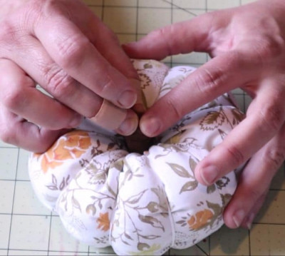 Easy Fabric Pumpkin Sewing Tutorial - DIY Joy