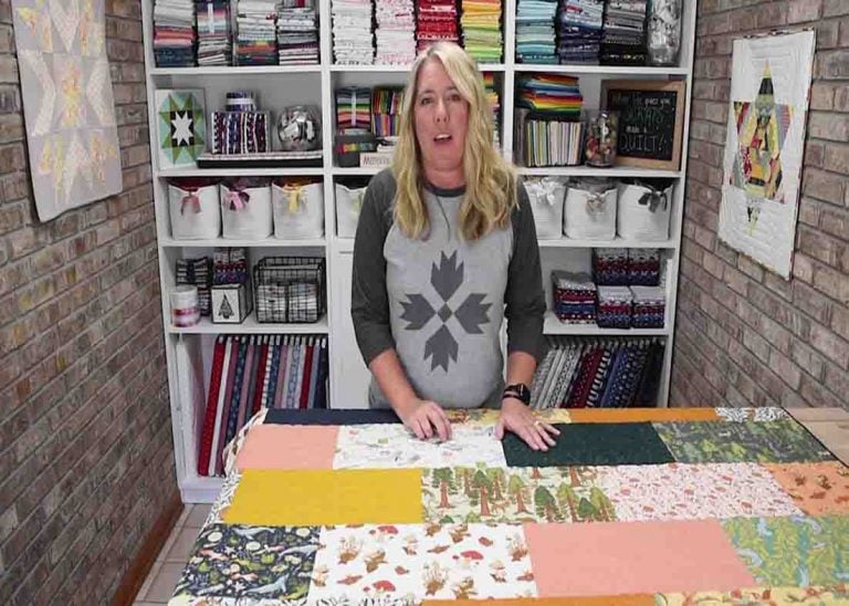 Easy Brick House Quilt Tutorial - DIY Joy