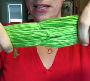 How To Untangle A Skein Of Yarn In 1 Minute - DIY Joy