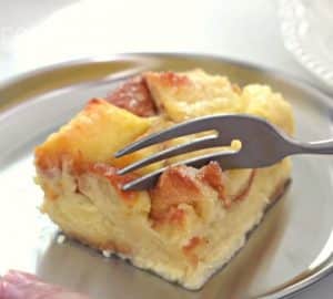 Easy 30-Minute Bread And Butter Pudding Recipe - DIY Joy