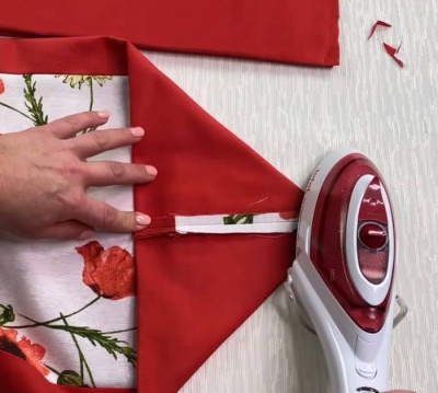 How to Make Table Runner In 15 Minutes - DIY Joy