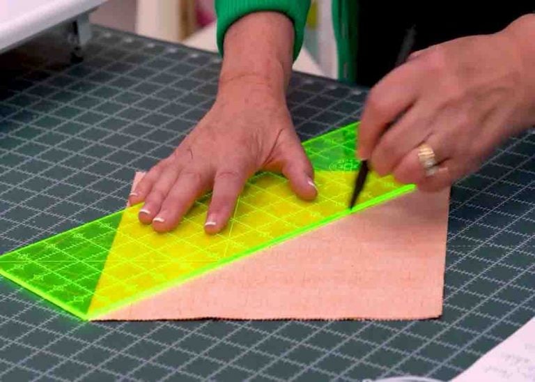 Easy Carpenter's Star Quilt Tutorial - DIY Joy