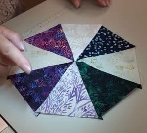 Donna's Roundabout Quilt - DIY Joy