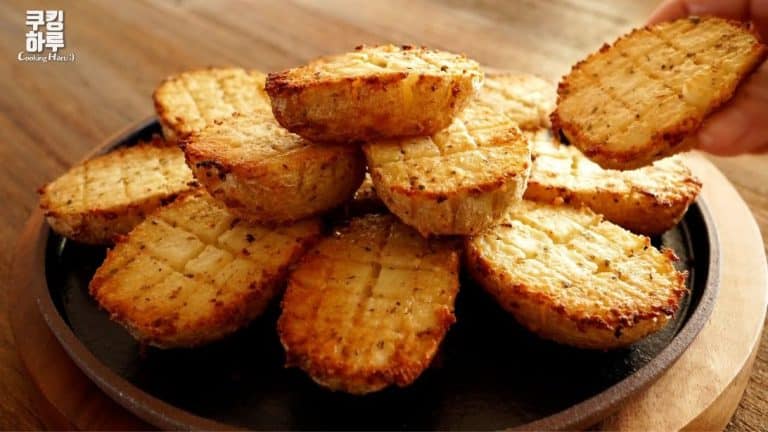 Super Easy Garlic Cheese Butter Potatoes - DIY Joy