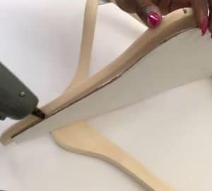 3 Home Decor DIY Projects Using Hangers - DIY Joy