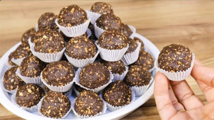 4-Ingredient Chocolate Balls Ready in 10 Minutes - DIY Joy
